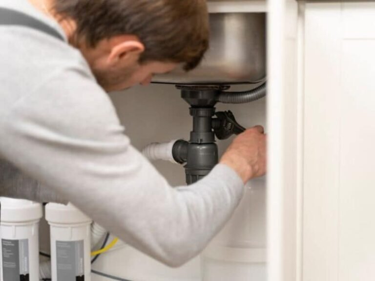 How to fix leaking PVC Joint Without Cutting: Step by Step DIY Guide ...